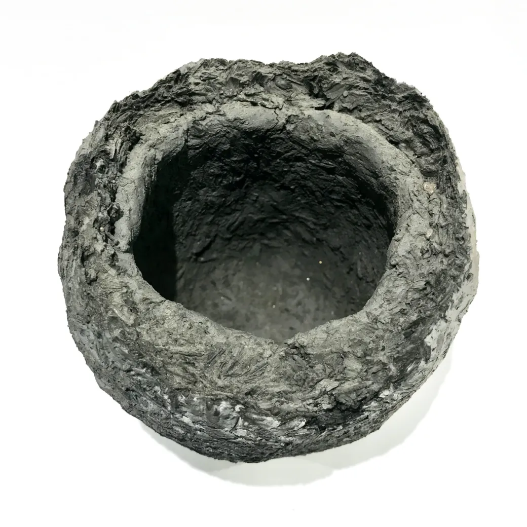 Luted Crucible (figure of eight) - Institute of Making